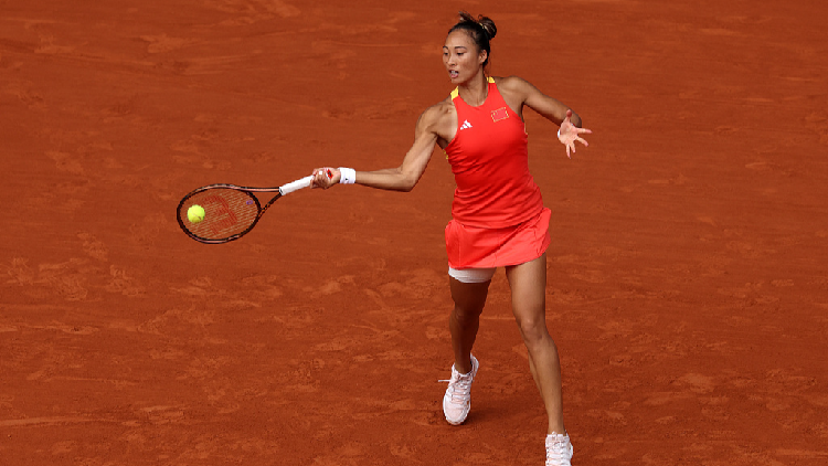 China's Zheng Qinwen wins gold in women's Olympic singles tennis - CGTN