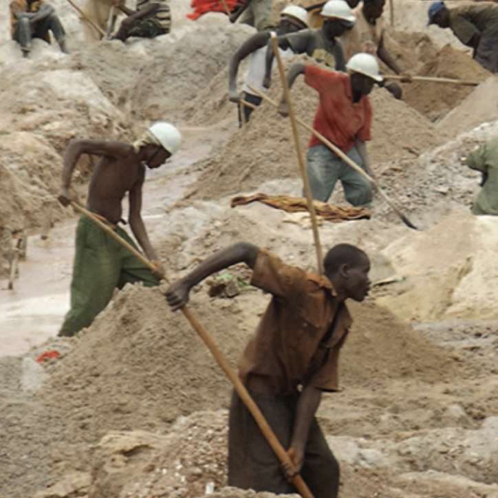 Mine collapse kills 9 in Burundi - CGTN